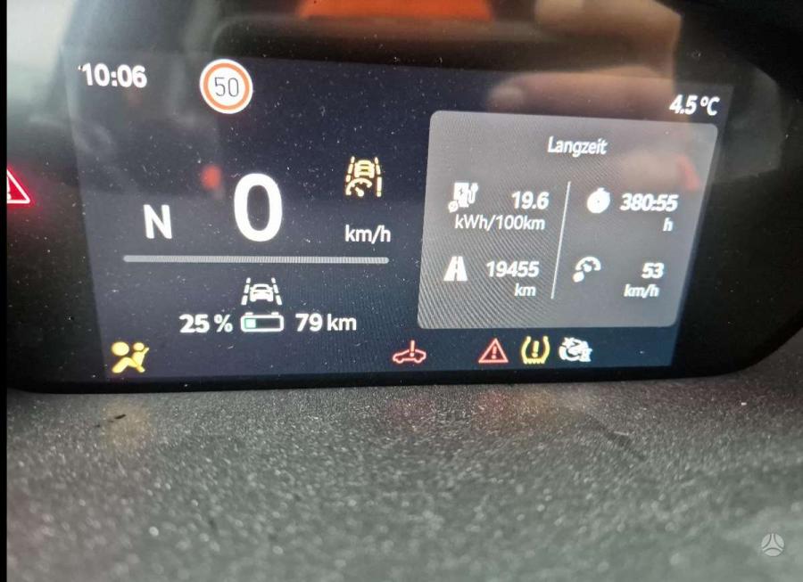 Зеленый Шкода Enyaq iV 2025 в Клайпеда, объемом двигателя 0.00 л и пробегом 19 тыс. км за 13900 €, фото 7 на AUTOMOTO.COM.LV