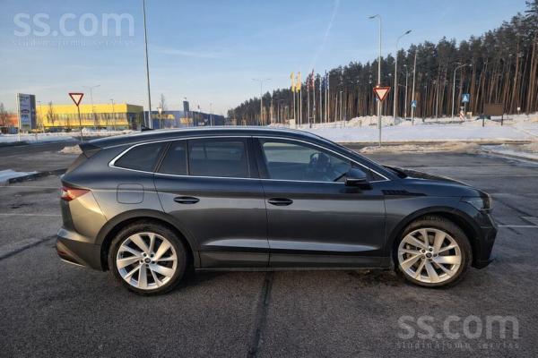 Grey Skoda Enyaq iV 2021 in Riga, with an engine capacity of 0.00 L and mileage of 81 thousand km for 30500 €, photo 1 on AUTOMOTO.COM.LV