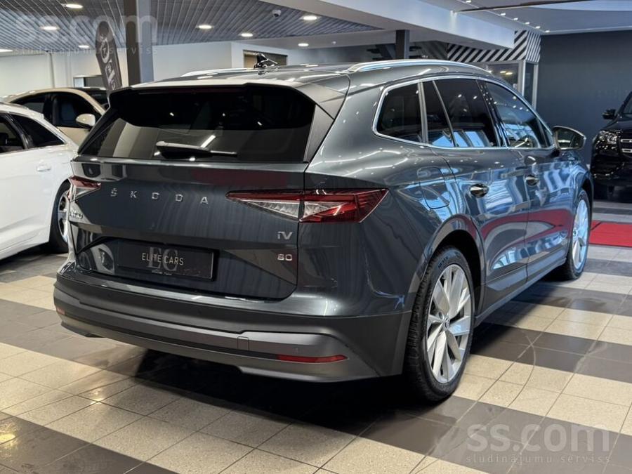Pelēks Skoda Enyaq iV 2021 Rīga, ar dzinēja tilpumu 0.00 L un nobraukumu 82 tūkst. km par 26990 €, foto 4 vietnē AUTOMOTO.COM.LV