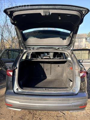 Grey Skoda Enyaq iV 2021 in Riga, with an engine capacity of 0.00 L and mileage of 156 thousand km for 18900 €, photo 9 on AUTOMOTO.COM.LV
