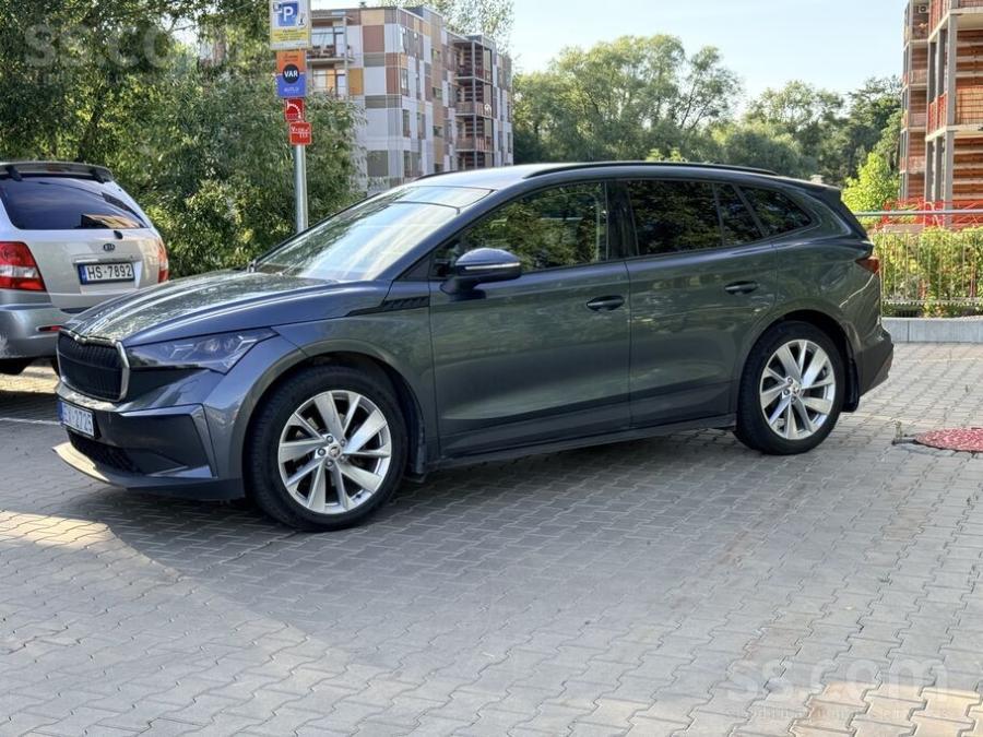 Grey Skoda Enyaq iV 2021 in Riga, with an engine capacity of 0.00 L and mileage of 74 thousand km for 23450 €, photo 3 on AUTOMOTO.COM.LV
