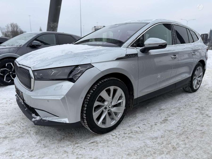 Pelēks Skoda Enyaq iV 2022 Viļņa, ar dzinēja tilpumu 0.00 L un nobraukumu 145 tūkst. km par 23400 €, foto 3 vietnē AUTOMOTO.COM.LV