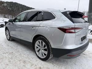 Pelēks Skoda Enyaq iV 2022 Viļņa, ar dzinēja tilpumu 0.00 L un nobraukumu 145 tūkst. km par 23400 €, foto 4 vietnē AUTOMOTO.COM.LV