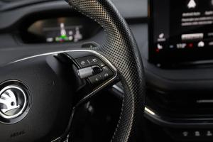 Pelēks Skoda Enyaq iV 2022 Jelgava, ar dzinēja tilpumu 0.00 L un nobraukumu 184 tūkst. km par 21900 €, foto 23 vietnē AUTOMOTO.COM.LV