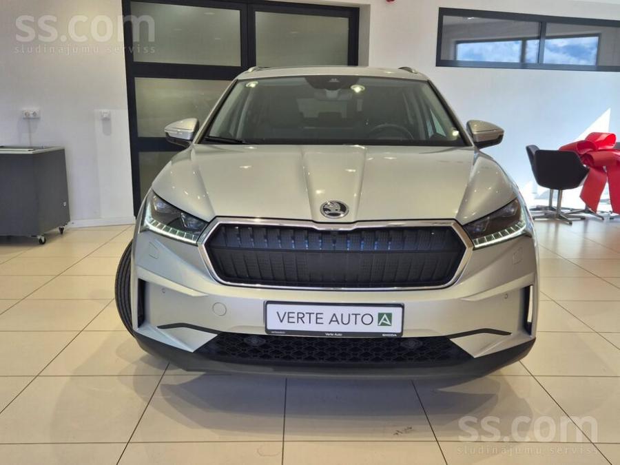Grey Skoda Enyaq iV 2022 in Riga, with an engine capacity of 0.00 L and mileage of 144 thousand km for 27590 €, photo 3 on AUTOMOTO.COM.LV