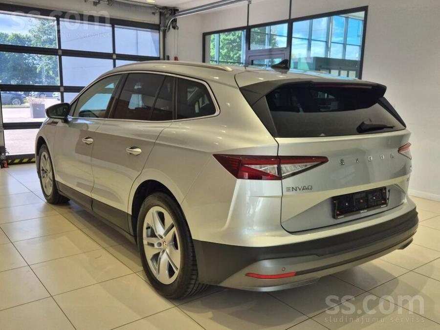 Grey Skoda Enyaq iV 2022 in Riga, with an engine capacity of 0.00 L and mileage of 144 thousand km for 27590 €, photo 5 on AUTOMOTO.COM.LV