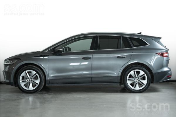 Pelēks Skoda Enyaq iV 2022 Rīga, ar dzinēja tilpumu 0.00 L un nobraukumu 76 tūkst. km par 24990 €, foto 5 vietnē AUTOMOTO.COM.LV