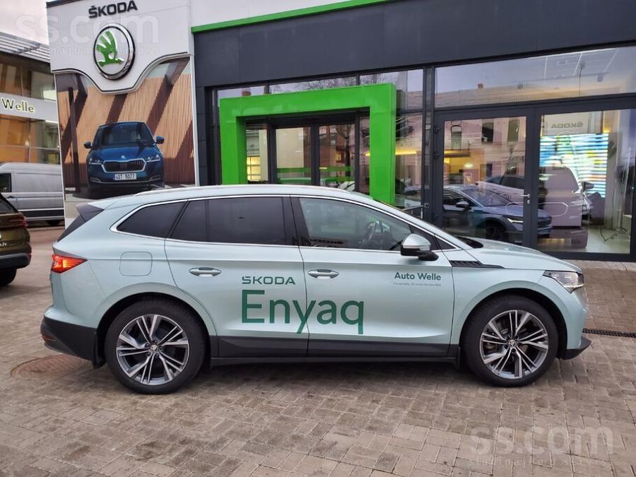 Pelēks Skoda Enyaq iV 2023 Daugavpils, ar dzinēja tilpumu 0.00 L un nobraukumu 22 tūkst. km par 37400 €, foto 6 vietnē AUTOMOTO.COM.LV