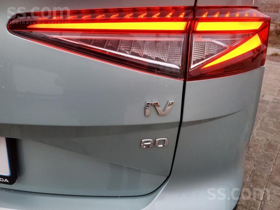 Pelēks Skoda Enyaq iV 2023 Daugavpils, ar dzinēja tilpumu 0.00 L un nobraukumu 22 tūkst. km par 37400 €, foto 27 vietnē AUTOMOTO.COM.LV