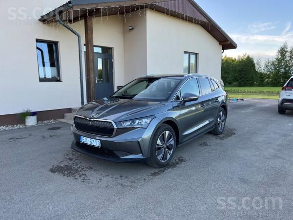 Grey Skoda Enyaq iV 2023 in Ogre, with an engine capacity of 0.00 L and mileage of 52 thousand km for 35500 €, photo 1 on AUTOMOTO.COM.LV