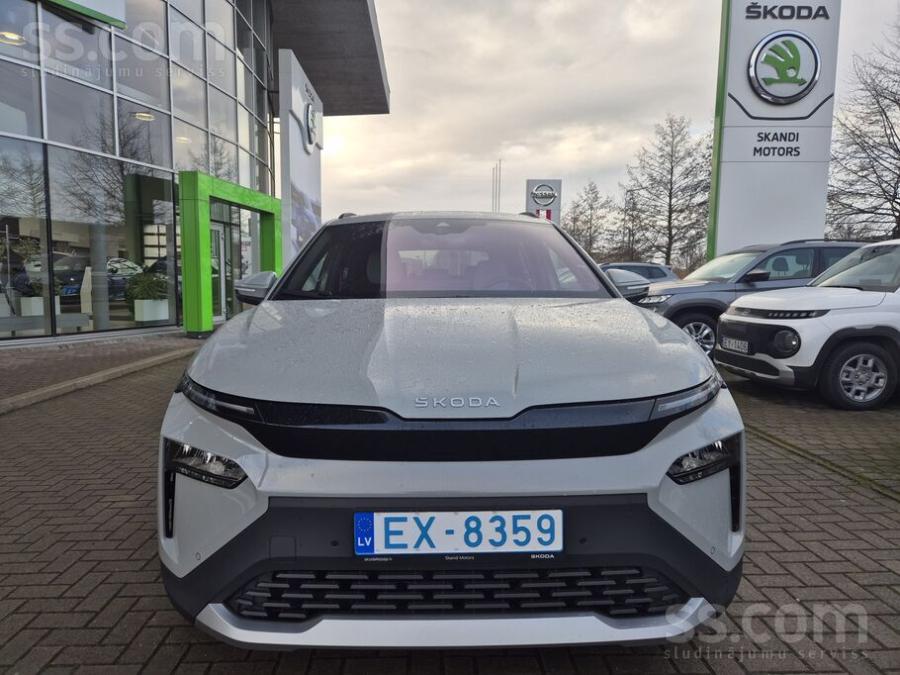 Grey Skoda Enyaq iV 2025 in Liepaja, with an engine capacity of 0.00 L and mileage of 7 thousand km for 38800 €, photo 2 on AUTOMOTO.COM.LV