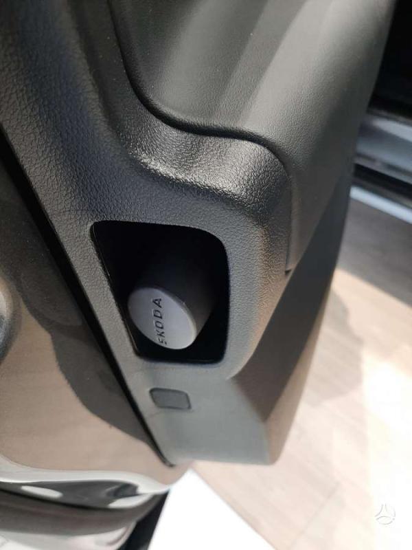Grey Skoda Enyaq iV 2025 in Panevezys, with an engine capacity of 0.00 L and mileage of 1 thousand km for 45900 €, photo 11 on AUTOMOTO.COM.LV