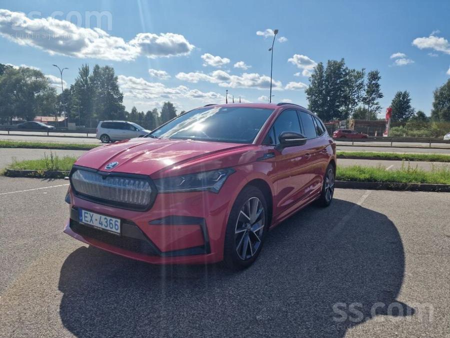 Red Skoda Enyaq iV 2022 in Riga, with an engine capacity of 0.00 L and mileage of 69 thousand km for 29000 €, photo 3 on AUTOMOTO.COM.LV