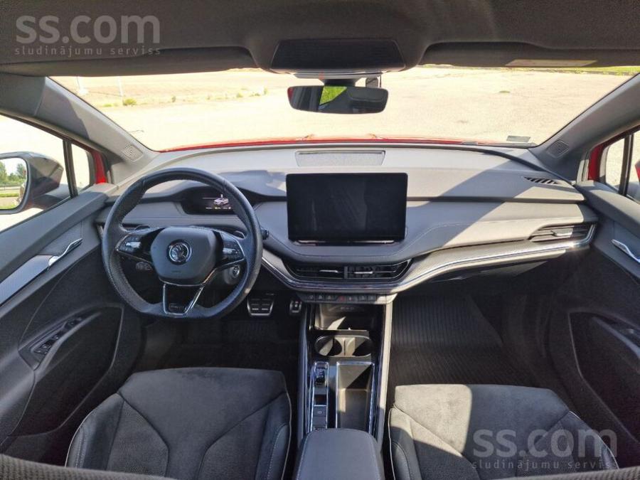 Red Skoda Enyaq iV 2022 in Riga, with an engine capacity of 0.00 L and mileage of 69 thousand km for 29000 €, photo 6 on AUTOMOTO.COM.LV