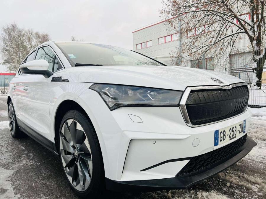 Balts Skoda Enyaq iV 2021 Kauņa, ar dzinēja tilpumu 0.00 L un nobraukumu 121 tūkst. km par 19999 €, foto 3 vietnē AUTOMOTO.COM.LV