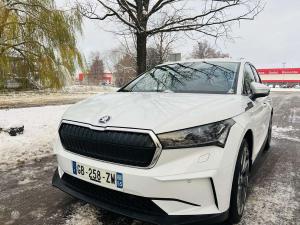 Balts Skoda Enyaq iV 2021 Kauņa, ar dzinēja tilpumu 0.00 L un nobraukumu 121 tūkst. km par 19999 €, foto 9 vietnē AUTOMOTO.COM.LV