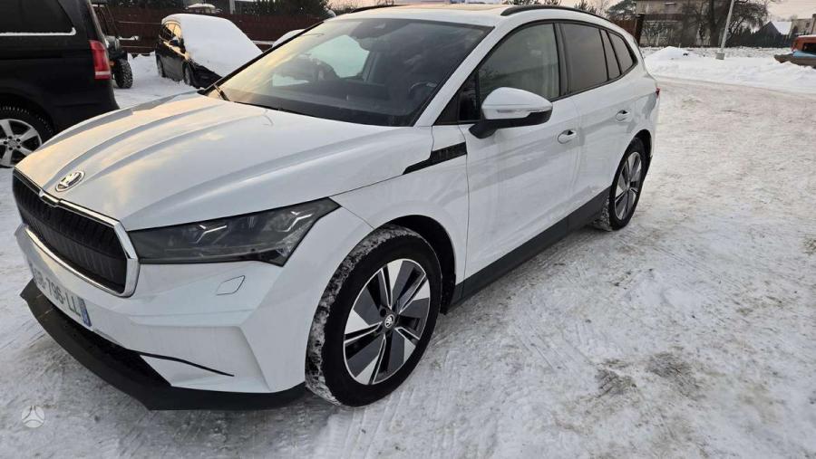 Balts Skoda Enyaq iV 2021 Tauragė, ar dzinēja tilpumu 0.00 L un nobraukumu 39 tūkst. km par 22900 €, foto 2 vietnē AUTOMOTO.COM.LV