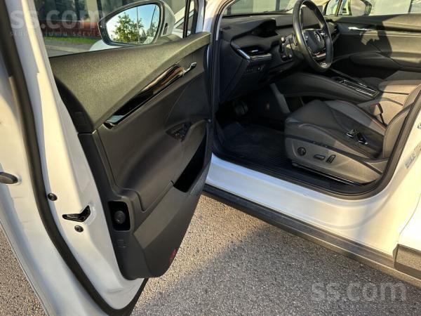 Balts Skoda Enyaq iV 2021 Rīga, ar dzinēja tilpumu 0.00 L un nobraukumu 90 tūkst. km par 22900 €, foto 8 vietnē AUTOMOTO.COM.LV