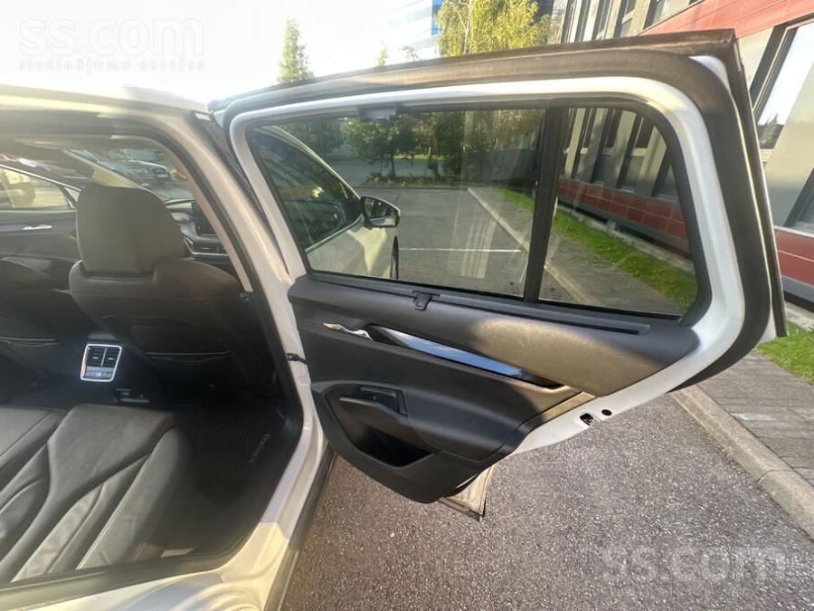 Белый Шкода Enyaq iV 2021 в Рига, объемом двигателя 0.00 л и пробегом 90 тыс. км за 22900 €, фото 12 на AUTOMOTO.COM.LV