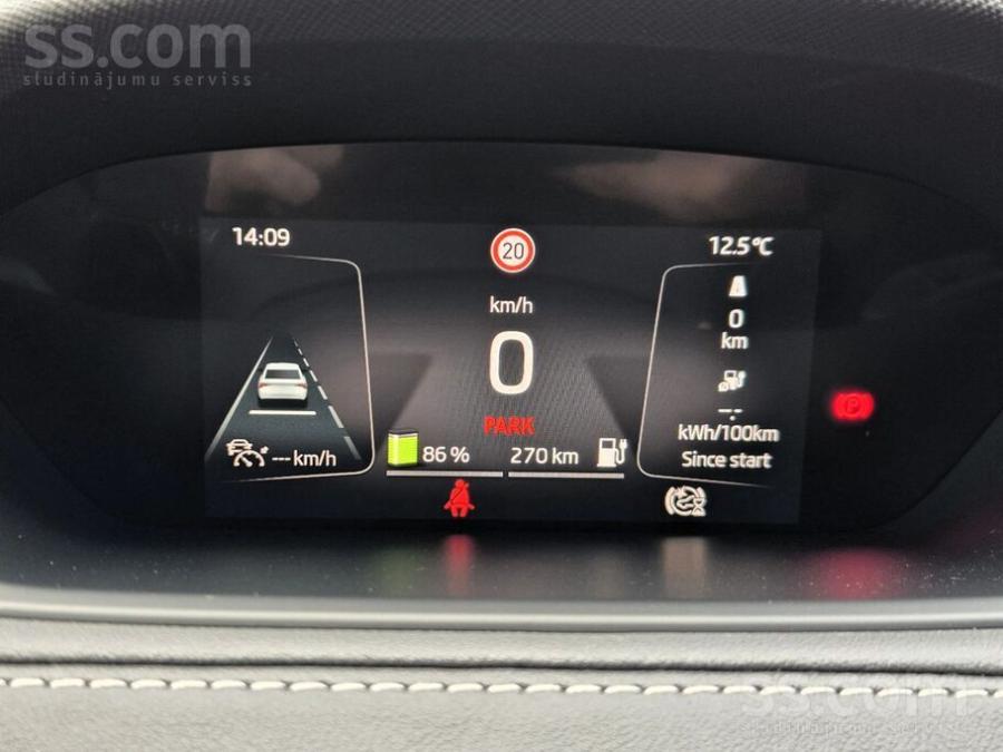 White Skoda Enyaq iV 2021 in Riga, with an engine capacity of 0.00 L and mileage of 146 thousand km for 26490 €, photo 12 on AUTOMOTO.COM.LV