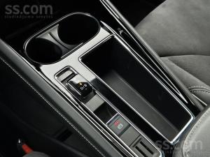 White Skoda Enyaq iV 2021 in Riga, with an engine capacity of 0.00 L and mileage of 146 thousand km for 26490 €, photo 13 on AUTOMOTO.COM.LV