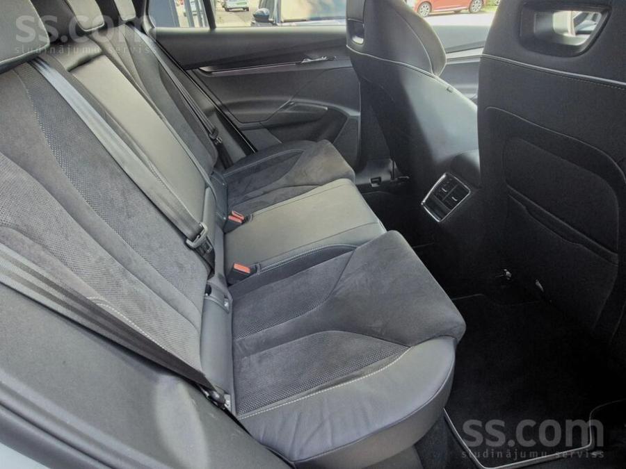 White Skoda Enyaq iV 2021 in Riga, with an engine capacity of 0.00 L and mileage of 146 thousand km for 26490 €, photo 26 on AUTOMOTO.COM.LV