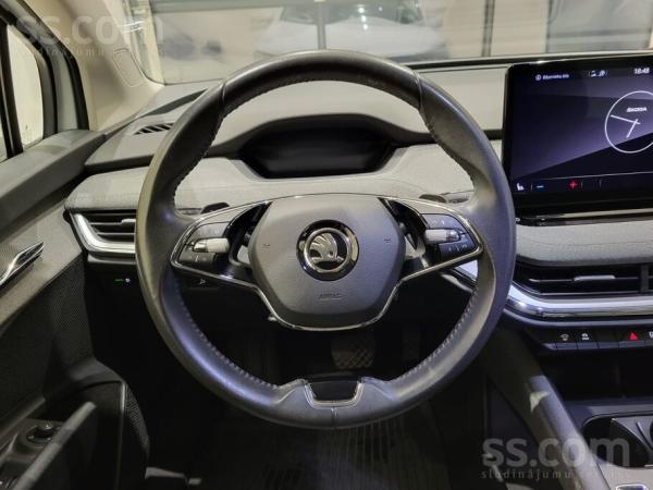 White Skoda Enyaq iV 2022 in Riga, with an engine capacity of 0.00 L and mileage of 71 thousand km for 23290 €, photo 8 on AUTOMOTO.COM.LV