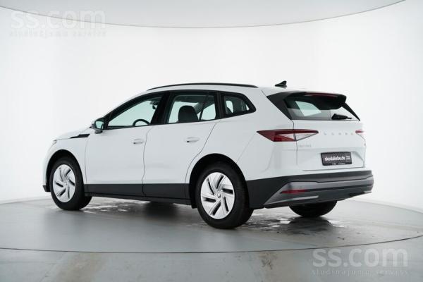 Balts Skoda Enyaq iV 2022 Rīga, ar dzinēja tilpumu 0.00 L un nobraukumu 55 tūkst. km par 25990 €, foto 3 vietnē AUTOMOTO.COM.LV