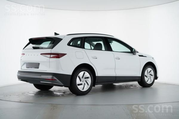 Balts Skoda Enyaq iV 2022 Rīga, ar dzinēja tilpumu 0.00 L un nobraukumu 55 tūkst. km par 25990 €, foto 4 vietnē AUTOMOTO.COM.LV