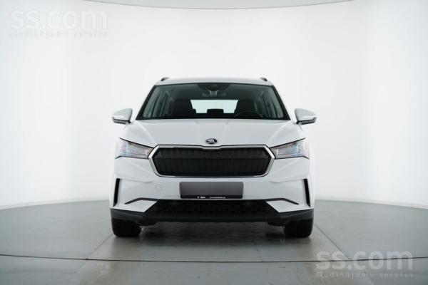Balts Skoda Enyaq iV 2022 Rīga, ar dzinēja tilpumu 0.00 L un nobraukumu 55 tūkst. km par 25990 €, foto 5 vietnē AUTOMOTO.COM.LV
