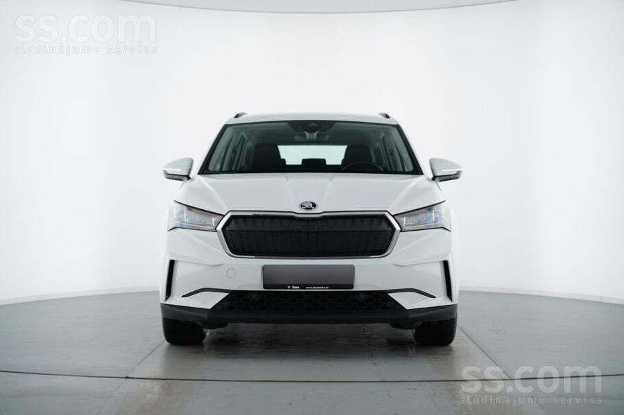 Белый Шкода Enyaq iV 2022 в Рига, объемом двигателя 0.00 л и пробегом 55 тыс. км за 25990 €, фото 6 на AUTOMOTO.COM.LV