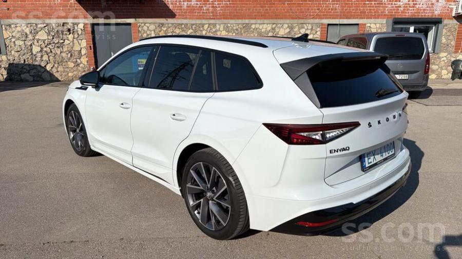 White Skoda Enyaq iV 2022 in Riga, with an engine capacity of 0.00 L and mileage of 68 thousand km for 32000 €, photo 6 on AUTOMOTO.COM.LV