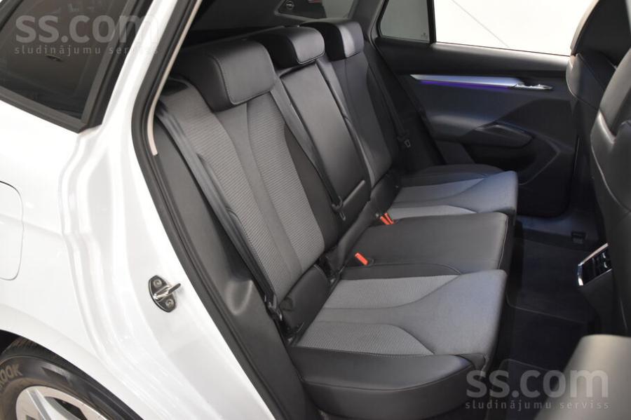 Balts Skoda Enyaq iV 2022 Rīga, ar dzinēja tilpumu 0.00 L un nobraukumu 103 tūkst. km par 24490 €, foto 17 vietnē AUTOMOTO.COM.LV