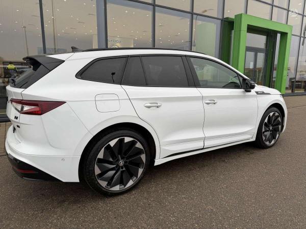 Balts Skoda Enyaq iV 2023 Viļņa, ar dzinēja tilpumu 0.00 L un nobraukumu 86 tūkst. km par 34000 €, foto 10 vietnē AUTOMOTO.COM.LV