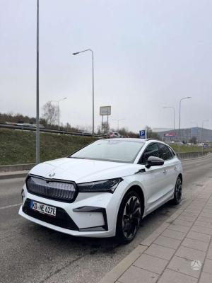 Balts Skoda Enyaq iV 2023 Viļņa, ar dzinēja tilpumu 0.00 L un nobraukumu 80 tūkst. km par 33000 €, foto  vietnē AUTOMOTO.COM.LV