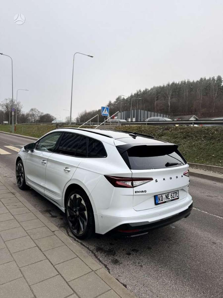 White Skoda Enyaq iV 2023 in Vilnius, with an engine capacity of 0.00 L and mileage of 80 thousand km for 33000 €, photo 7 on AUTOMOTO.COM.LV