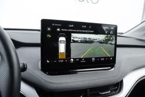 Белый Шкода Enyaq iV 2023 в Рига, объемом двигателя 0.00 л и пробегом 92 тыс. км за 33500 €, фото 20 на AUTOMOTO.COM.LV