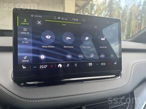Белый Шкода Enyaq iV 2024 в Рига, объемом двигателя 0.00 л и пробегом 110 тыс. км за 34990 €, фото 16 на AUTOMOTO.COM.LV