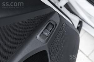 Белый Шкода Enyaq iV 2024 в Рига, объемом двигателя 0.00 л и пробегом 35 тыс. км за 38850 €, фото 9 на AUTOMOTO.COM.LV