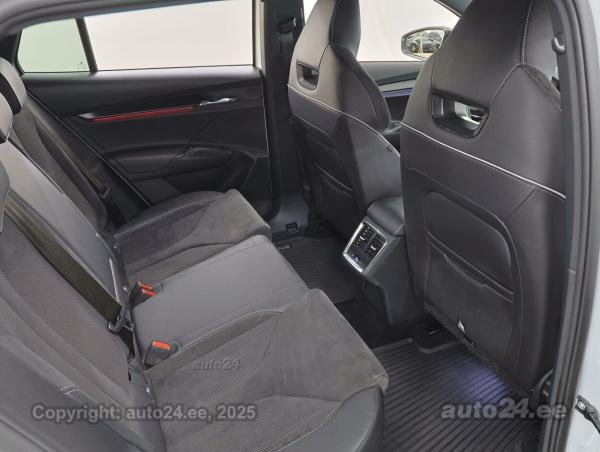 Белый Шкода Enyaq iV 2022 в Таллин, объемом двигателя 0.00 л и пробегом 34 тыс. км за 41900 €, фото 11 на AUTOMOTO.COM.LV