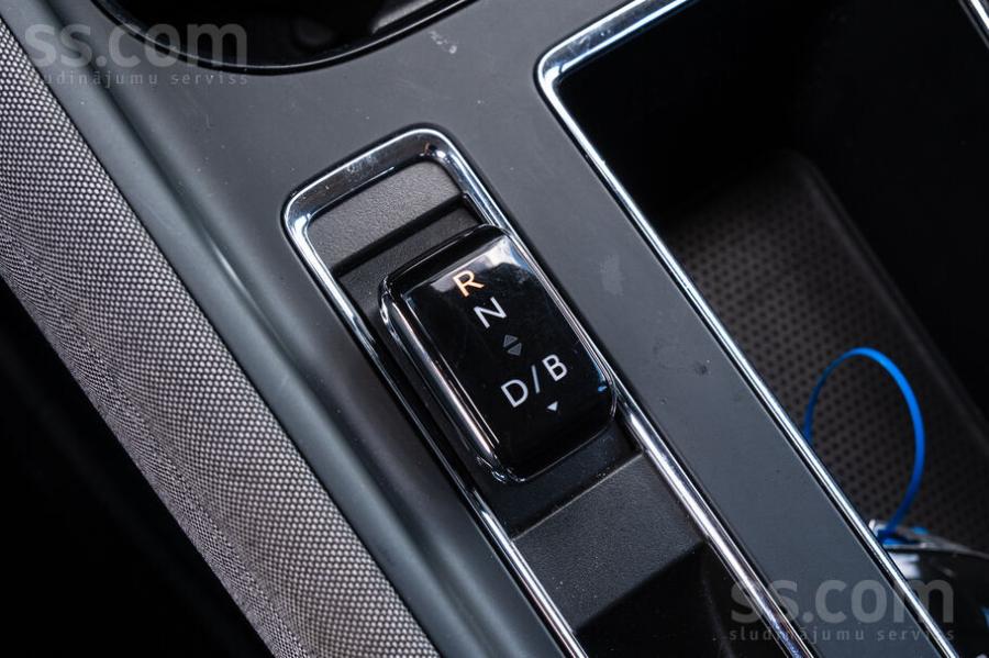 Balts Skoda Enyaq iV 2023 Rīga, ar dzinēja tilpumu 0.00 L un nobraukumu 86 tūkst. km par 33950 €, foto 15 vietnē AUTOMOTO.COM.LV