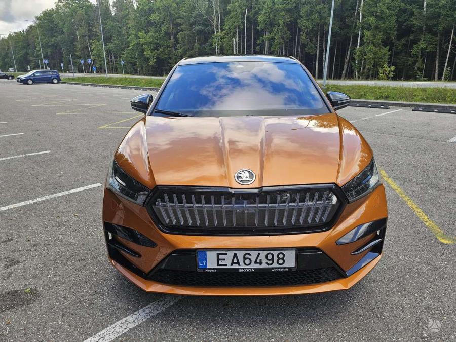 Oranžs Skoda Enyaq 2023 Klaipėda, ar dzinēja tilpumu 0.00 L un nobraukumu 125 tūkst. km par 38800 €, foto 1 vietnē AUTOMOTO.COM.LV