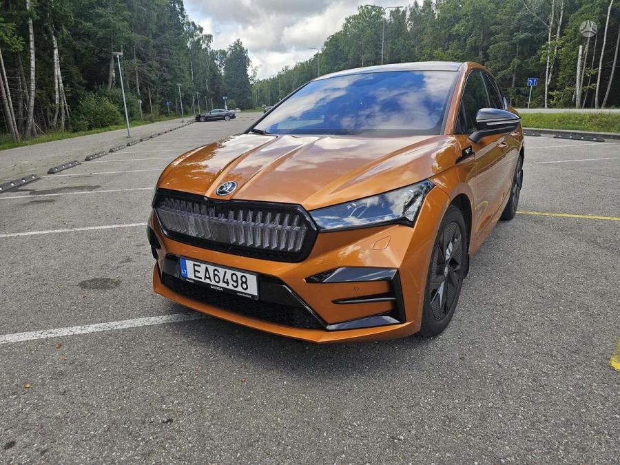 Oranžs Skoda Enyaq 2023 Klaipėda, ar dzinēja tilpumu 0.00 L un nobraukumu 125 tūkst. km par 38800 €, foto 3 vietnē AUTOMOTO.COM.LV