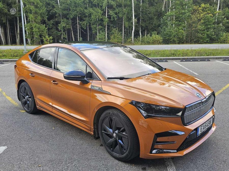 Oranžs Skoda Enyaq 2023 Klaipėda, ar dzinēja tilpumu 0.00 L un nobraukumu 125 tūkst. km par 38800 €, foto 4 vietnē AUTOMOTO.COM.LV