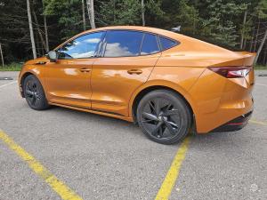 Oranžs Skoda Enyaq 2023 Klaipėda, ar dzinēja tilpumu 0.00 L un nobraukumu 125 tūkst. km par 38800 €, foto 8 vietnē AUTOMOTO.COM.LV