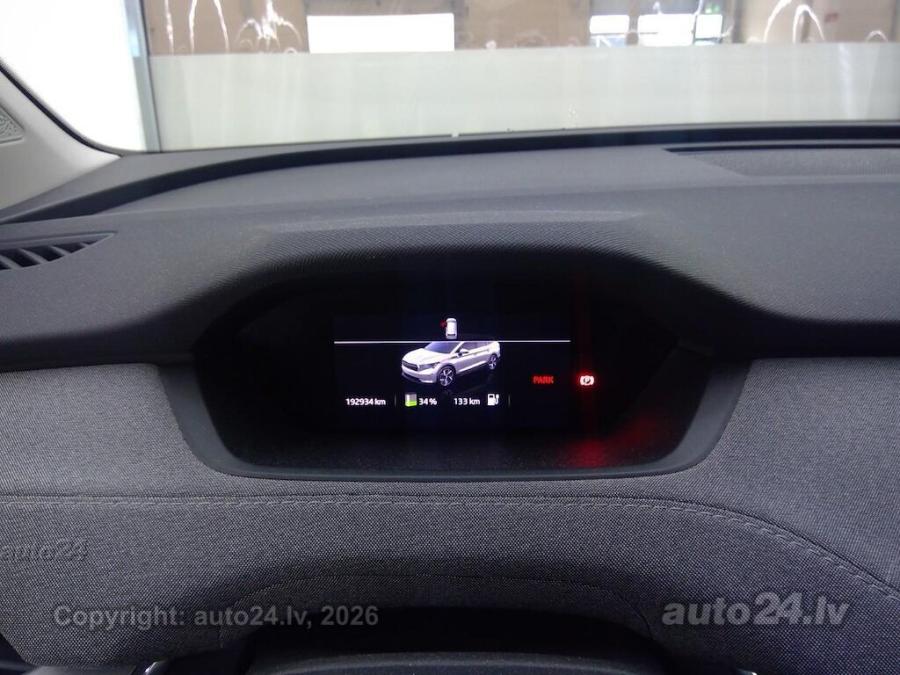 Белый Шкода Enyaq 2022 в Тарту, объемом двигателя 0.00 л и пробегом 192 тыс. км за 24900 €, фото 7 на AUTOMOTO.COM.LV