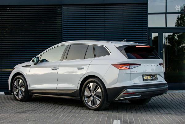 Balts Skoda Enyaq 2022 Plungė, ar dzinēja tilpumu 0.00 L un nobraukumu 124 tūkst. km par 26500 €, foto 5 vietnē AUTOMOTO.COM.LV