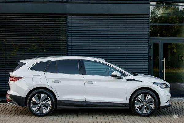 Balts Skoda Enyaq 2022 Plungė, ar dzinēja tilpumu 0.00 L un nobraukumu 124 tūkst. km par 26500 €, foto 8 vietnē AUTOMOTO.COM.LV