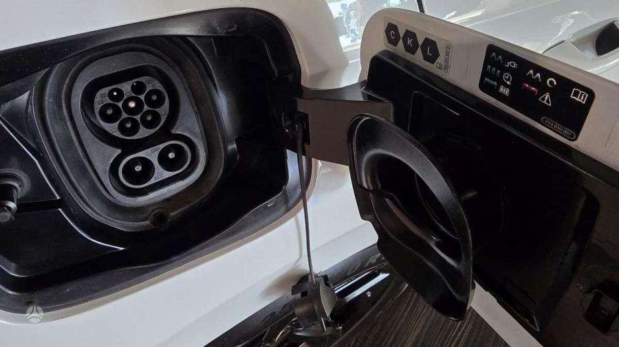 Balts Skoda Enyaq 2023 Šauļi, ar dzinēja tilpumu 0.00 L un nobraukumu 122 tūkst. km par 29900 €, foto 17 vietnē AUTOMOTO.COM.LV