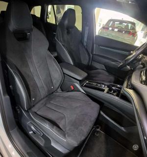 Balts Skoda Enyaq 2023 Šauļi, ar dzinēja tilpumu 0.00 L un nobraukumu 122 tūkst. km par 29900 €, foto 40 vietnē AUTOMOTO.COM.LV